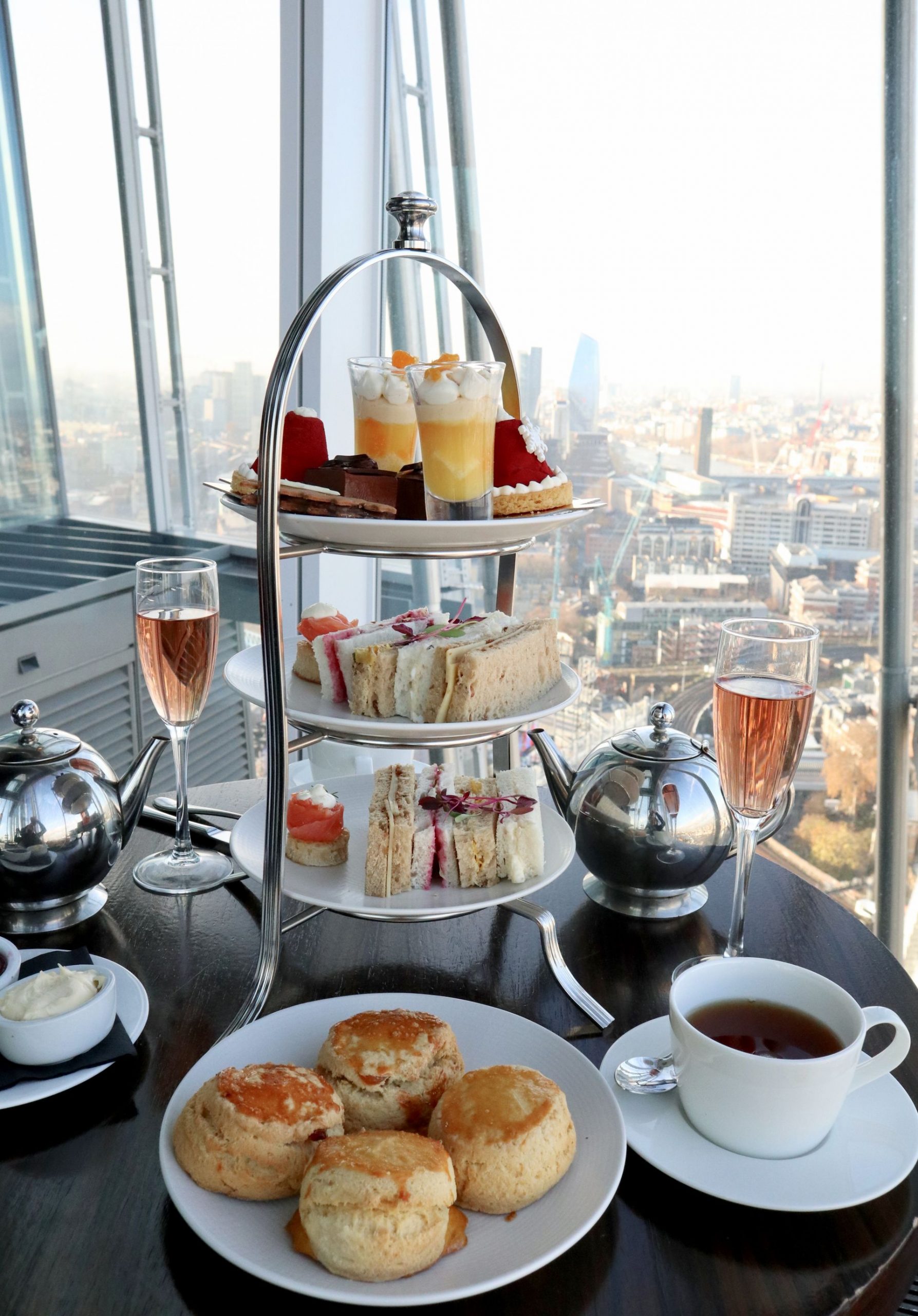 FESTIVE CHAMPAGNE AFTERNOON TEA | AQUA SHARD - Dancing In High Heels
